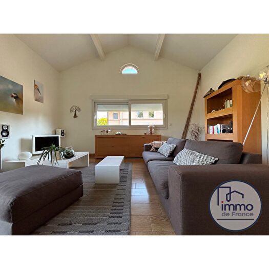 Appartement 3 pièces à Saint-Prim, à vendre
