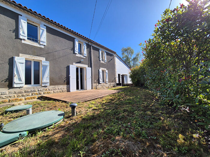 Maison 4 pièces à vendre - Saint-Hilaire-du-Bois