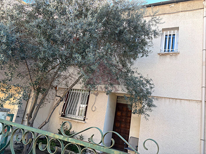 Maison à vendre - Nîmes, Jean Jaurès - 5 pièces - 3 chambres