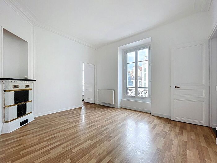 Appartement à louer - Reine-Mairie, Boulogne-Billancourt - 3 pièces - 2 chambres