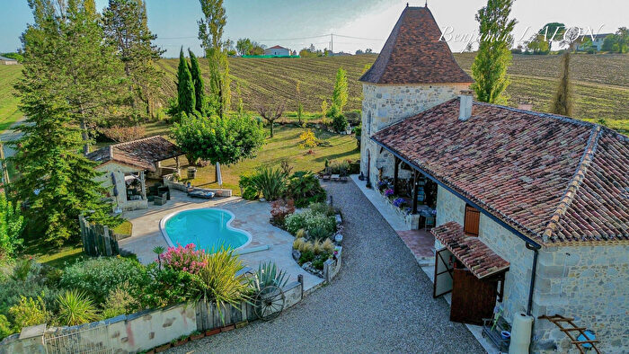 Maison à vendre - Nérac - 9 pièces - 5 chambres