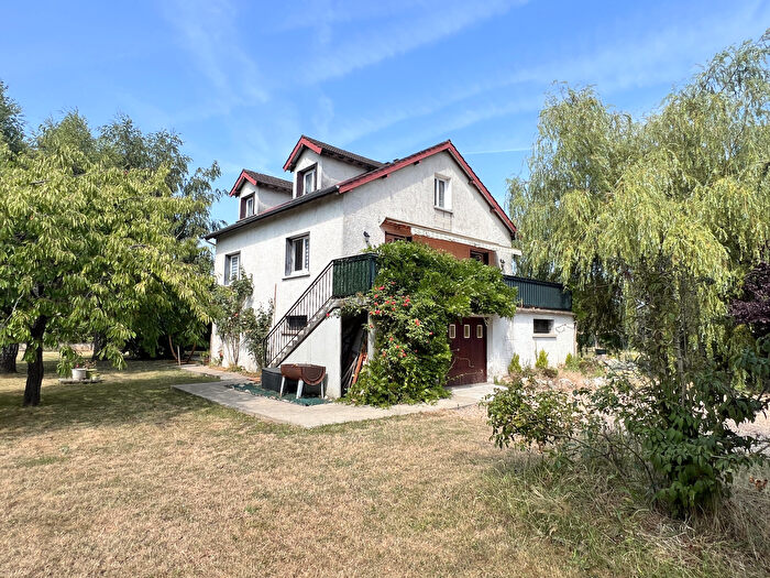 Maison 6 pièces à Saussay, à vendre