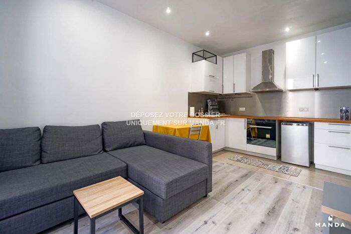 Clignancourt-Jules Joffrin, Paris 18ème arrondissement : Appartement 1 pièce à louer