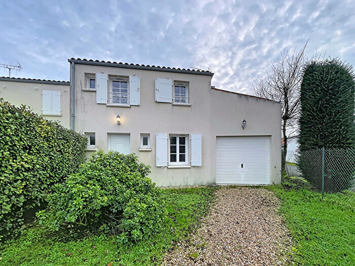 Maison à vendre - Saint-Xandre - 6 pièces - 4 chambres