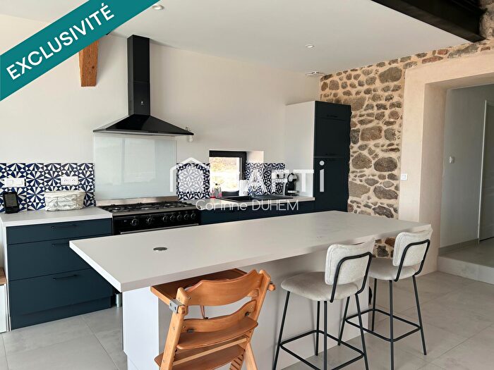 Maison 6 pièces à Montmarault, à vendre