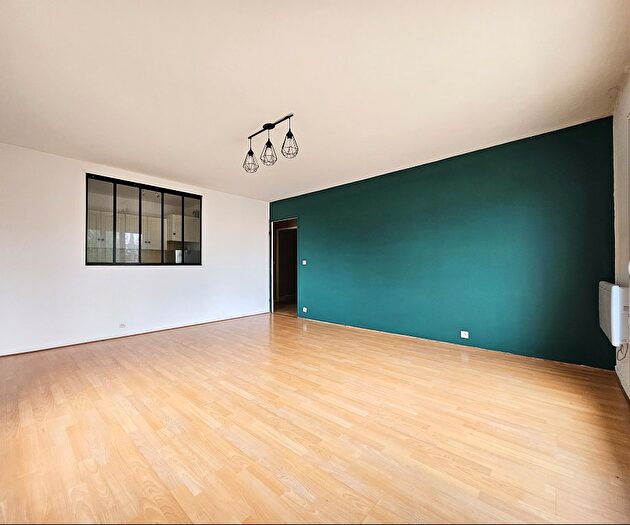 Sainte-Geneviève-des-Bois, Liers, Croix Blanche - Appartement 2 pièces à louer