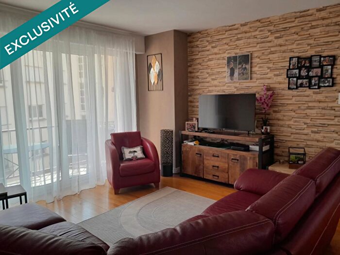 Appartement à vendre - Remiremont - 5 pièces - 3 chambres