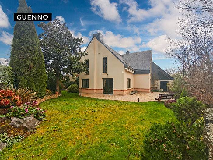 Maison à vendre - Le Rheu - 9 pièces - 7 chambres
