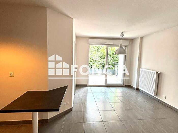 Appartement à louer - Grand-Brunetiere-Criel Nord, Voiron - 2 pièces - 1 chambre