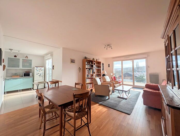 Appartement à vendre - Les Clayes-sous-Bois - 4 pièces - 3 chambres