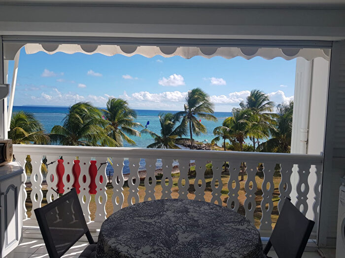 Appartement 2 pièces à Saint-François, à vendre