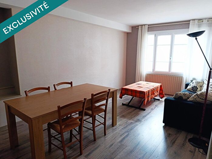 Appartement à vendre - Issoudun, Centre-ville, Gare, Pucelles - 3 pièces - 2 chambres