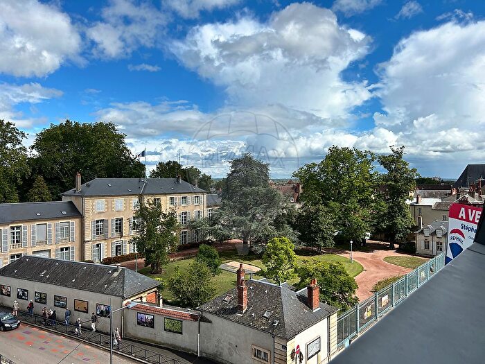 Appartement 4 pièces à Nevers, Cathédrale, Jonction, à vendre