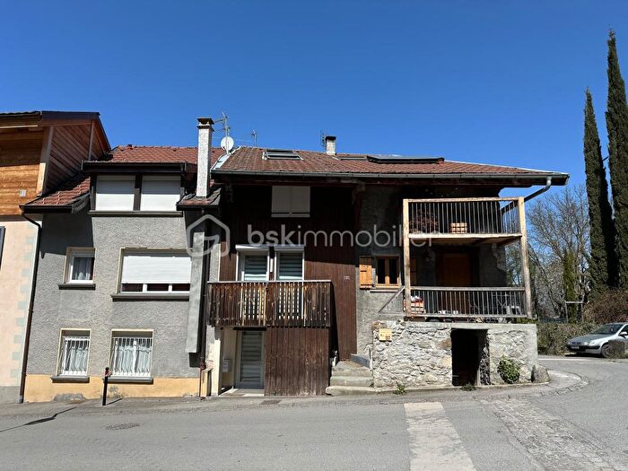 Maisons à vendre et appartements à louer - 3