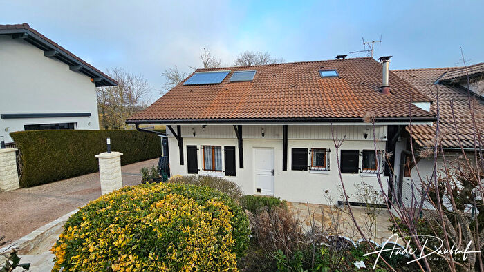 Maison à vendre - Viry - 5 pièces - 3 chambres