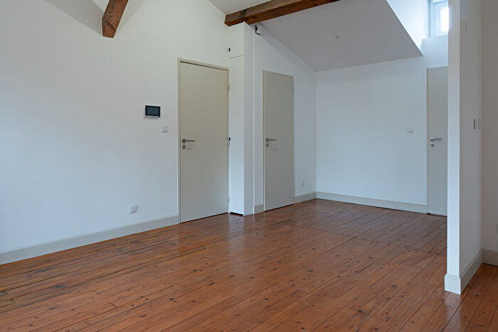 Maisons à vendre et appartements à louer - 1