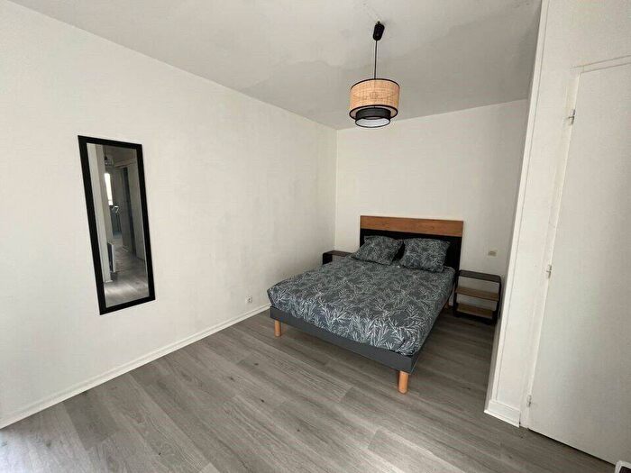 Appartement à louer - Centre Ville, Niort - 2 pièces - 1 chambre