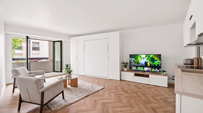 Neuilly-sur-Seine, Plaine des Sablons : Appartement 1 pièce à vendre