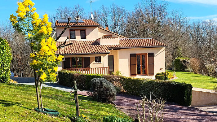 Maison à vendre - Gageac-et-Rouillac - 7 pièces - 4 chambres