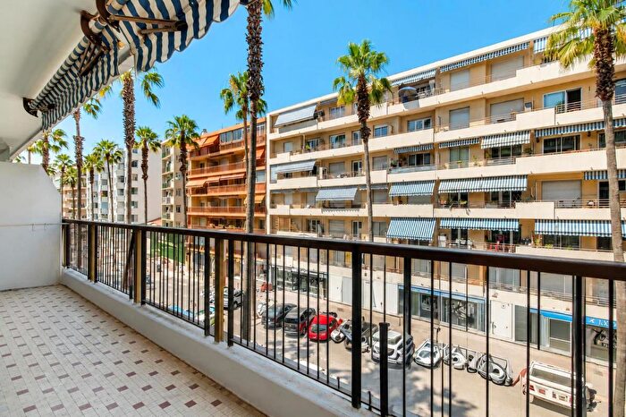 Cagnes-sur-Mer, La Gare, Les Plans, Hippodrome - Appartement 3 pièces à vendre