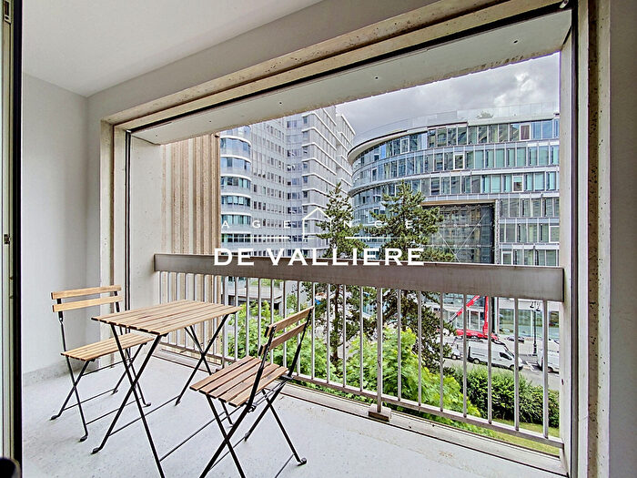 Puteaux, République : Appartement 5 pièces à vendre