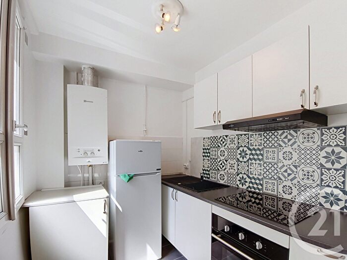 Appartement 3 pièces à Saint-Denis, République, Gare, à vendre