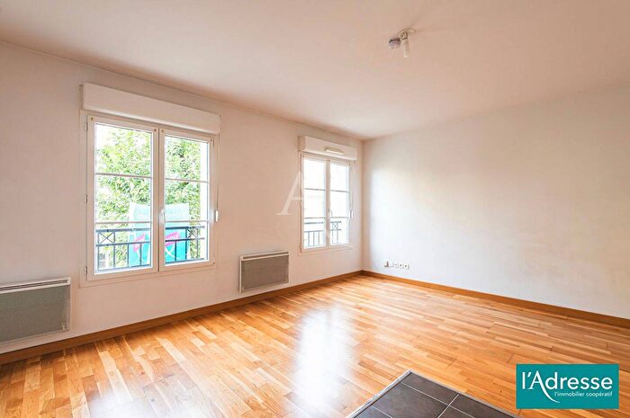 Chemin Vert-Europe, Reims : Appartement 1 pièce à louer