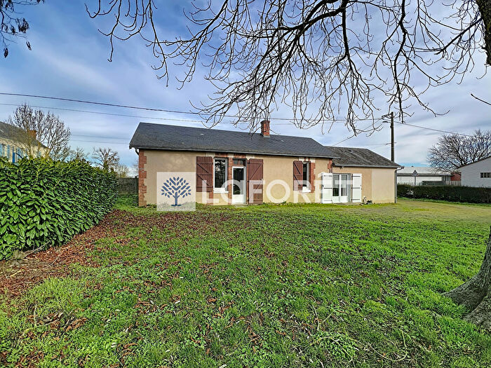 Maison à vendre - Saint-Varent - 3 pièces - 1 chambre