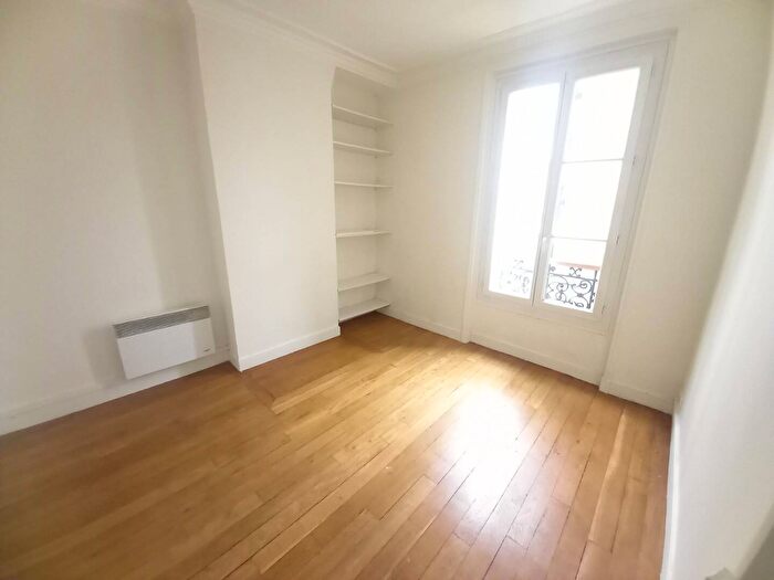 Appartement à louer - Pernety, Paris ème arrondissement - 2 pièces - 1 chambre