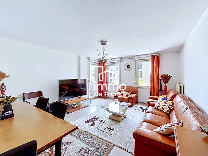 Saint-Genis-Pouilly : Appartement 4 pièces à vendre