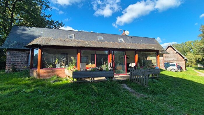 Maison à vendre - Mauquenchy - 9 pièces - 4 chambres