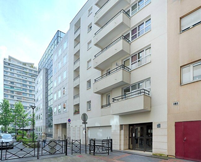 Appartement à louer - Hôtel de Ville, Courbevoie - 2 pièces - 1 chambre