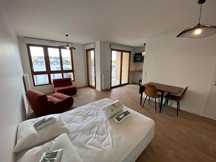 Vitry-sur-Seine, Les Ardoines : Appartement 2 pièces à louer