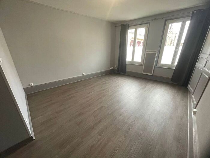 Appartement à louer - Centre Ville, Saint-Quentin - 3 pièces - 2 chambres