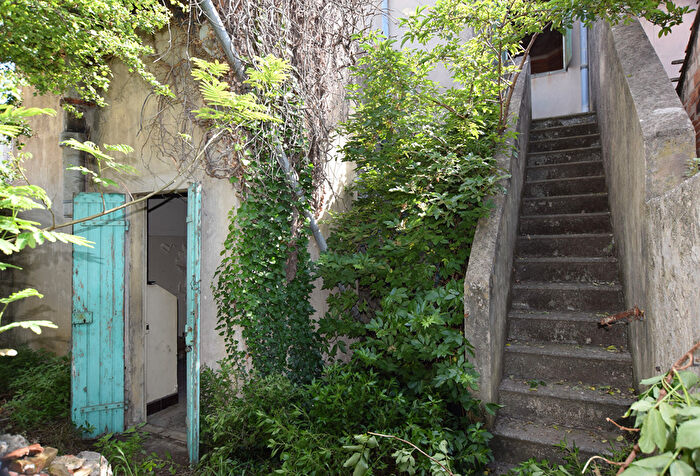 Maison à vendre - Châteaurenard, Barret, Lonnes, La Crau - 5 pièces - 3 chambres