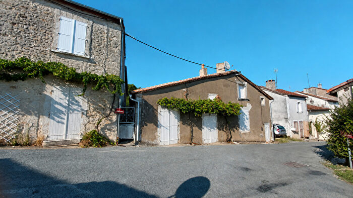 Varaignes : Maison 5 pièces à vendre