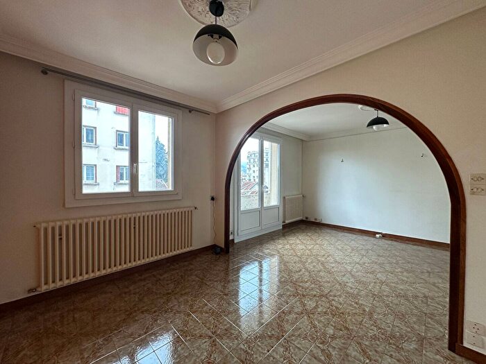 Appartement à louer - Abbaye, Grenoble - 4 pièces - 2 chambres