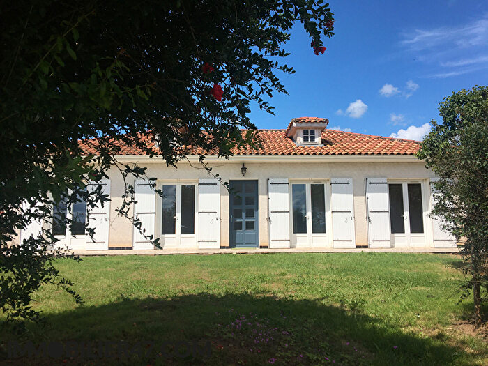 Maison à vendre - Clairac - 4 pièces - 3 chambres