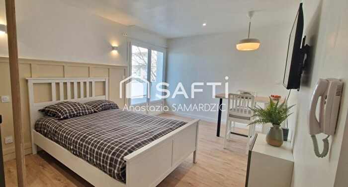 Appartement à vendre - Toulouse, Busca, Jardin des plantes, Port Saint-Sauveur - 1 pièce