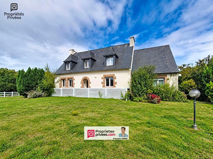 Lanmeur - Maison 9 pièces à vendre