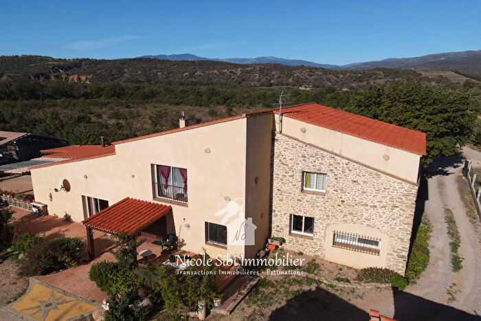 Maison à vendre - Finestret - 7 pièces - 4 chambres