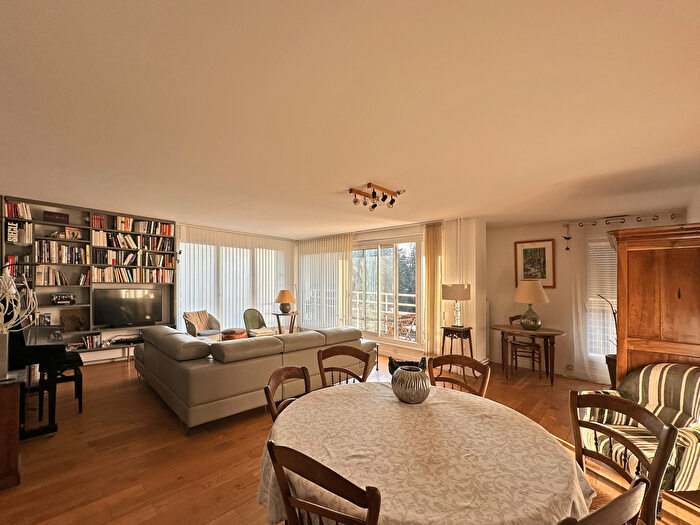 Appartement à vendre - Nanterre - 5 pièces - 3 chambres