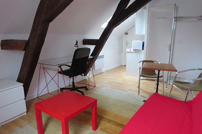 Appartement à louer - Dijon, Centre-ville - 1 pièce