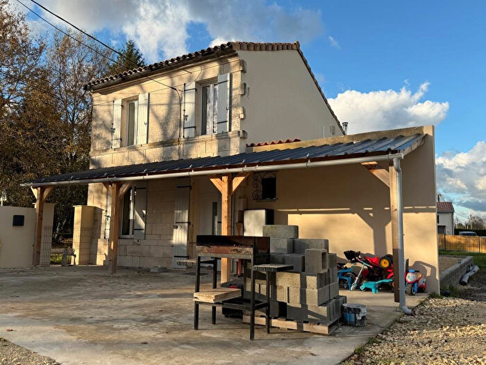 Maison à vendre - Saint-Yzan-de-Soudiac - 4 pièces - 3 chambres