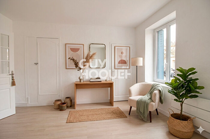 Appartement 1 pièce à vendre à Puteaux, Vieux Puteaux