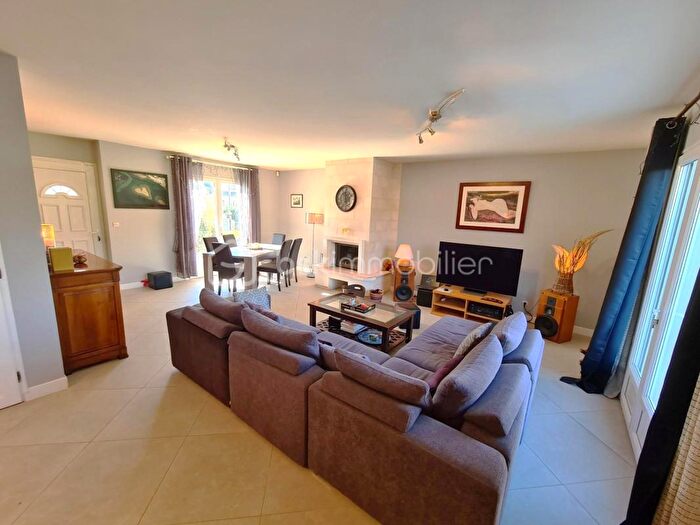 Maison à vendre - Sainte-Geneviève-des-Bois, Liers, Croix Blanche - 6 pièces - 4 chambres