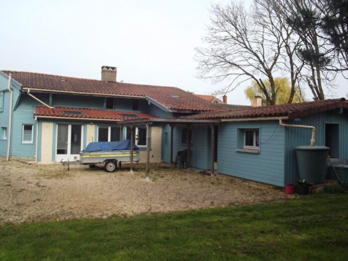 Maison 8 pièces à vendre à Lentilles