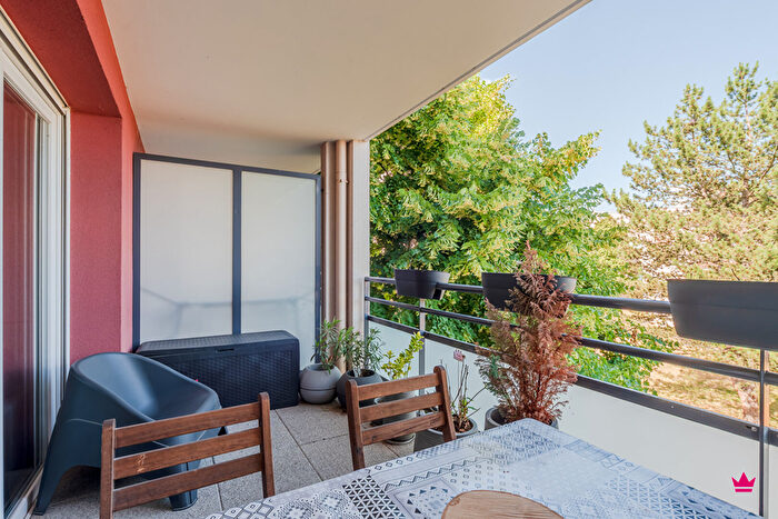 Appartement 2 pièces à Bron, Le Terraillon, à vendre