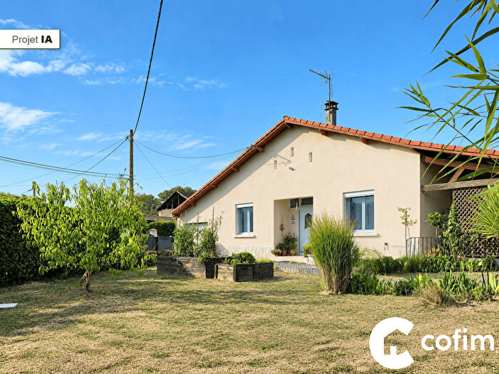 Maison 3 pièces à vendre à Liac