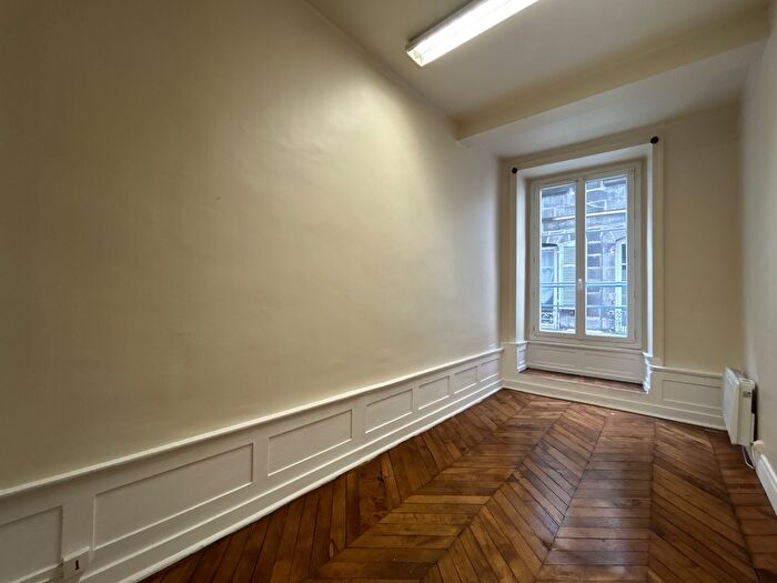 Appartement à louer - Clermont-Ferrand, Jaude, Fontgiève Saint-Alyre - 3 pièces - 1 chambre